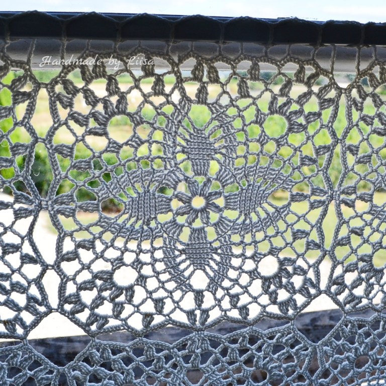 Crocheted screens, virkattuja valoverhoja – HandmadebyLiisa